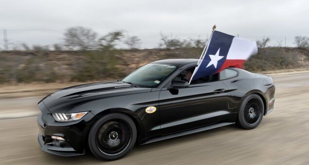 Ford Mustang modificado alcança 314 km/h - Notícias iCarros